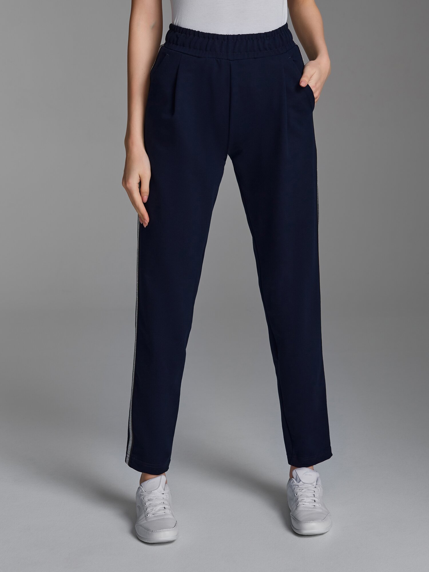 Брюки спортивные