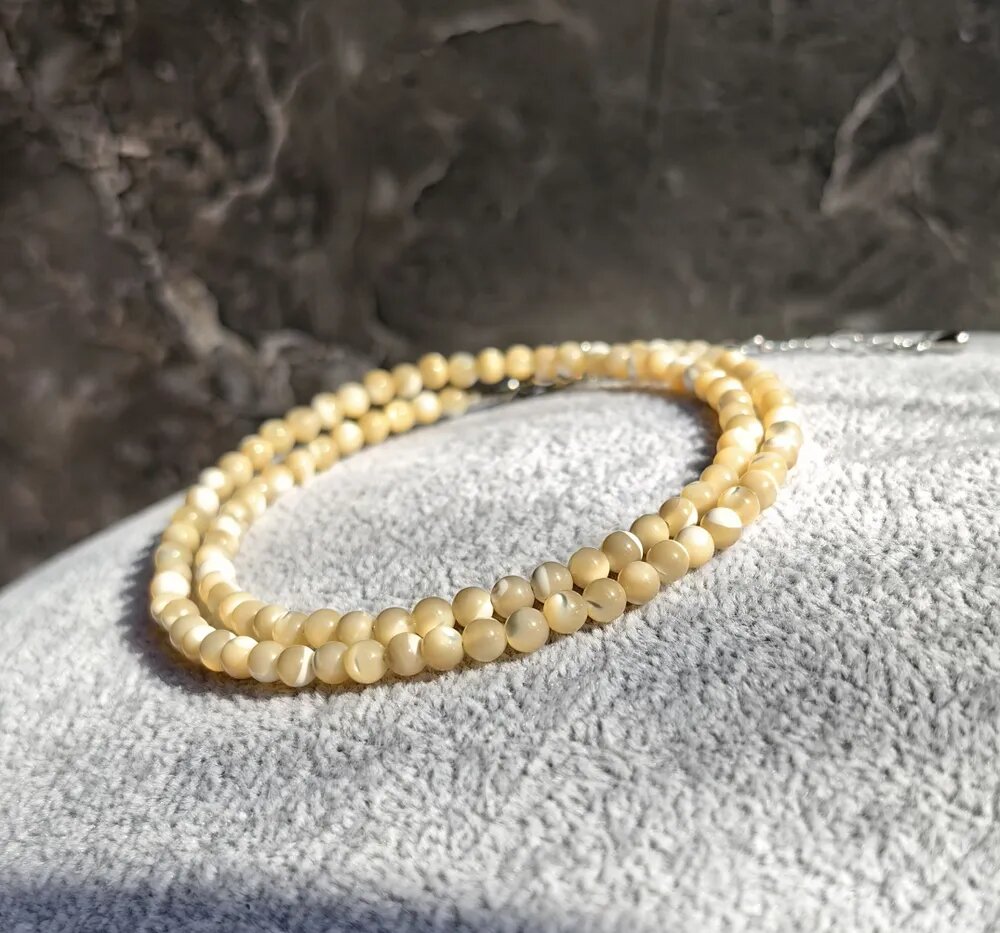 Бусы, перламутр