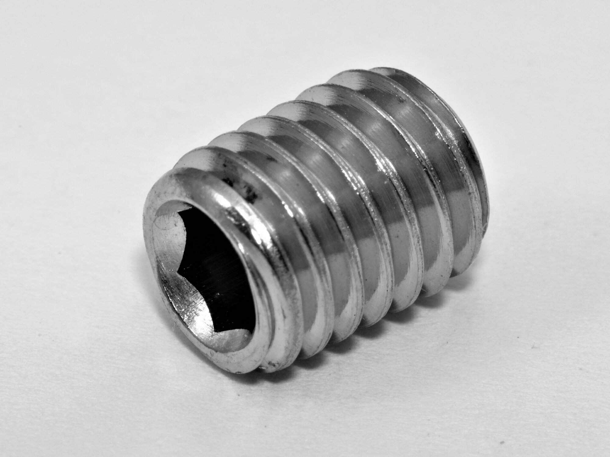 Винт установочный DIN 913 М8 х 10, D11 / 25 шт / соберизавод