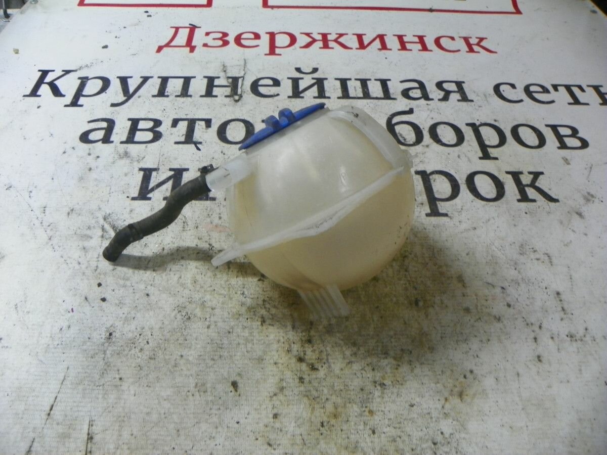 Бачок расширительный Audi A1 8X (2010—2015) 6Q0121407D