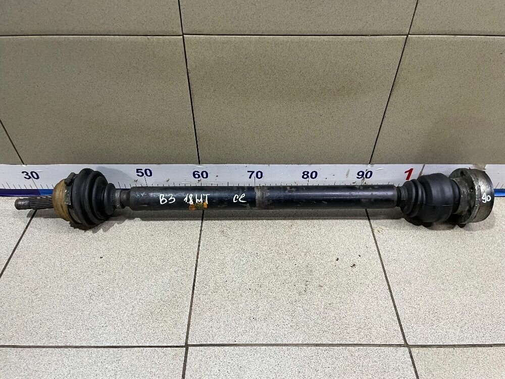 Полуось передняя правая Volkswagen Passat B3 (1988—1993) 357407450AX