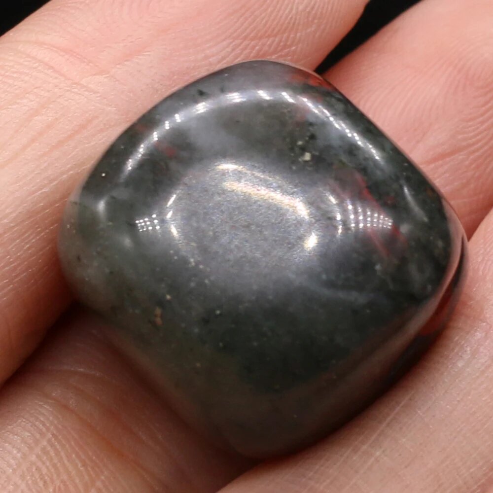Натуральный камень African bloodstone 1 шт.