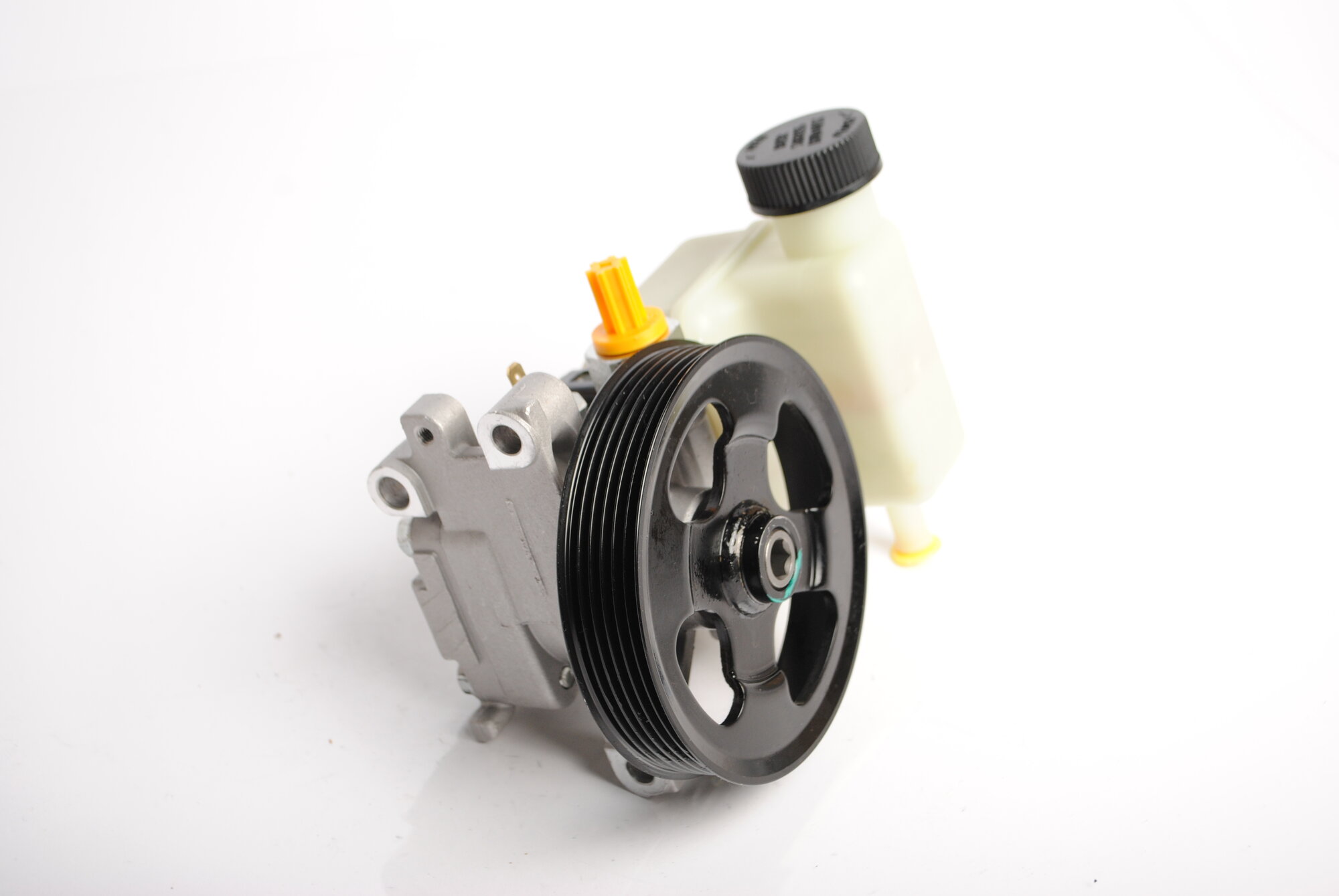 Насос гидроусилителя GJ6E32650F Powertec Mazda