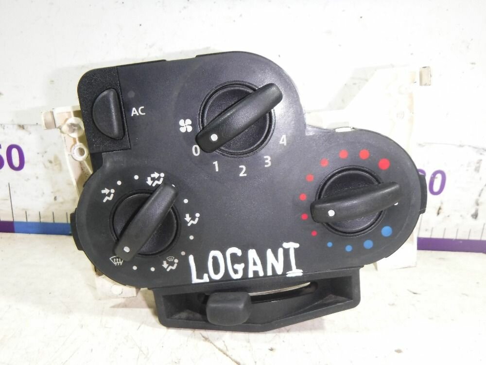 Блок управления отопителем Renault Logan I 6001547668