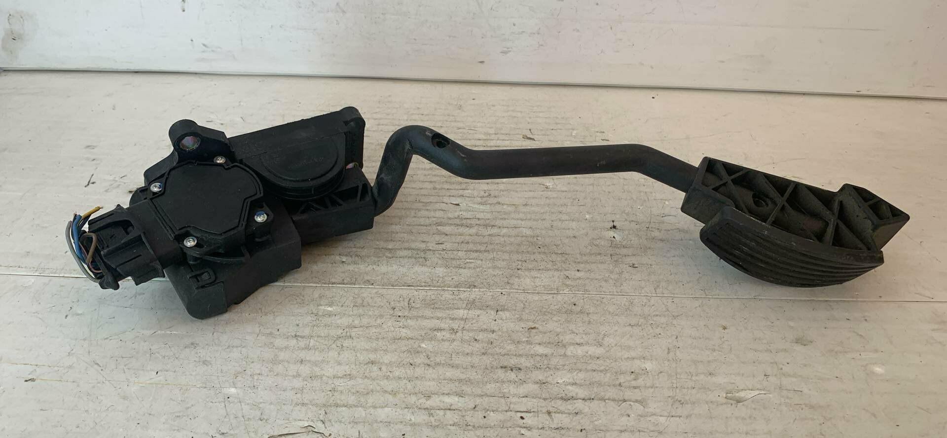 Педаль газа Alfa Romeo 156 рест. 2003 0280752231