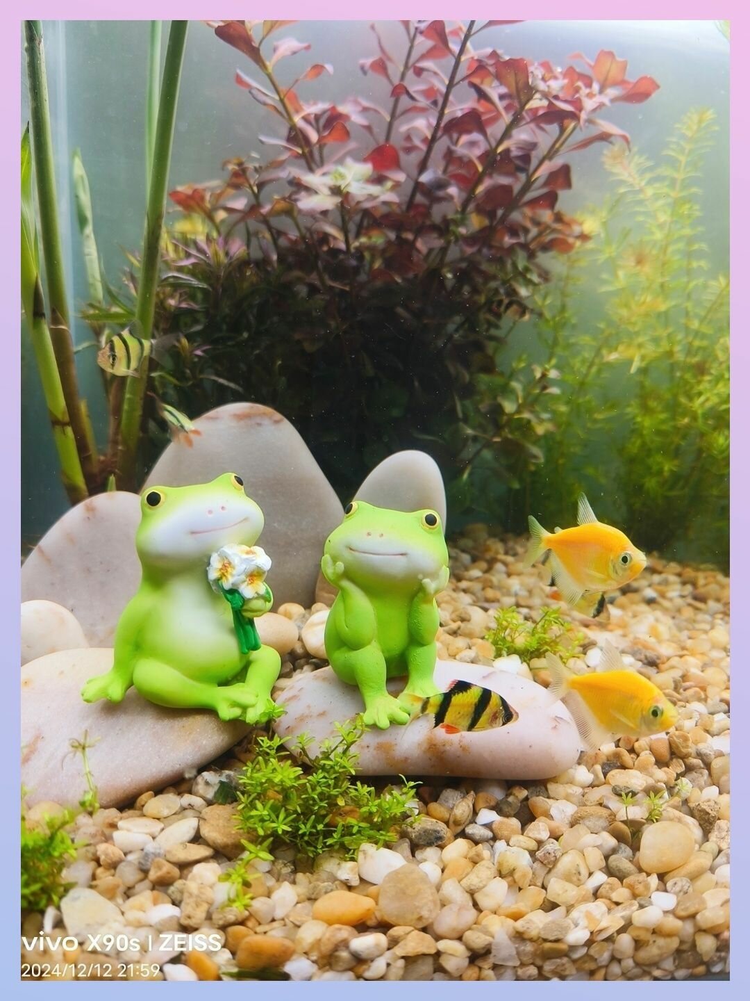 Садовая фигурка лягушек для сада и дачи