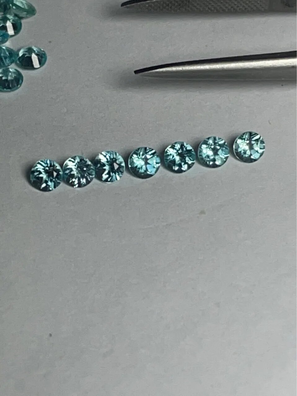 Натуральный сине-зеленый апатит для ювелирных изделий 2.5mm 50pcs