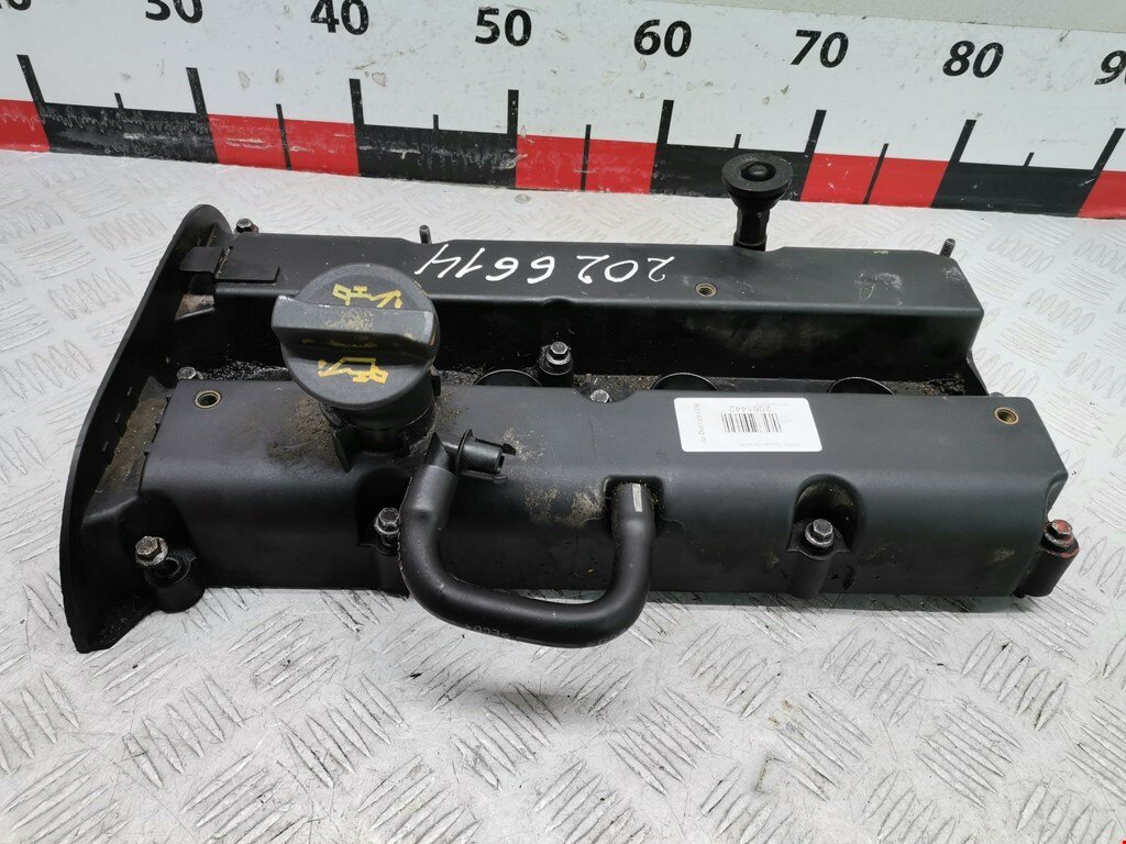 Крышка клапанная Ford Fiesta 5 арт. 2061442