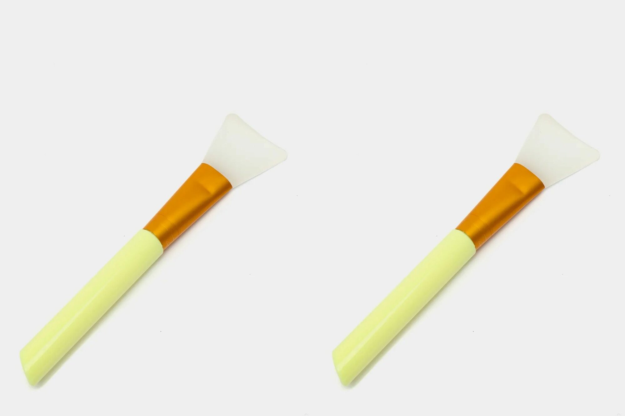 Singi Кисть силиконовая для нанесения масок 16х3,1 см, 2 штуки.