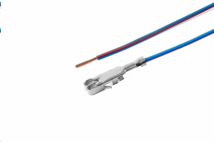 Клемма мама в блок предохранителей /1118, 2170/ с проводом 0,75 мм