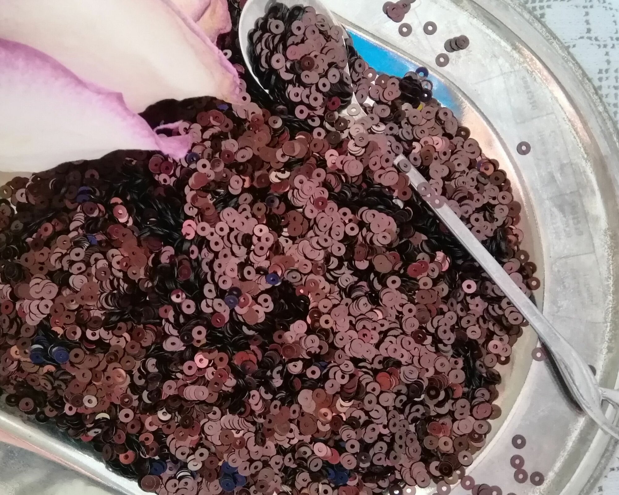 Пайетки круглые 3 мм, плоские #m.37. Упаковка 3 грамма. Италия Brambilla