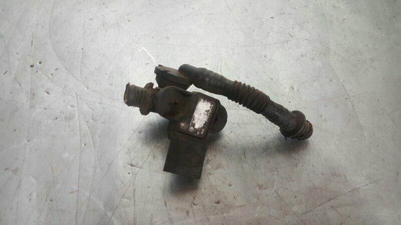 Датчик абсолютного давления Volkswagen Passat 3B2