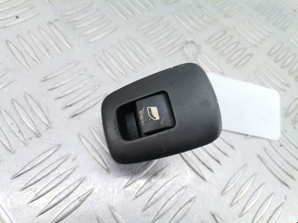 Кнопка стеклоподъемника Citroen C5 2 6490C6 арт. 1842707