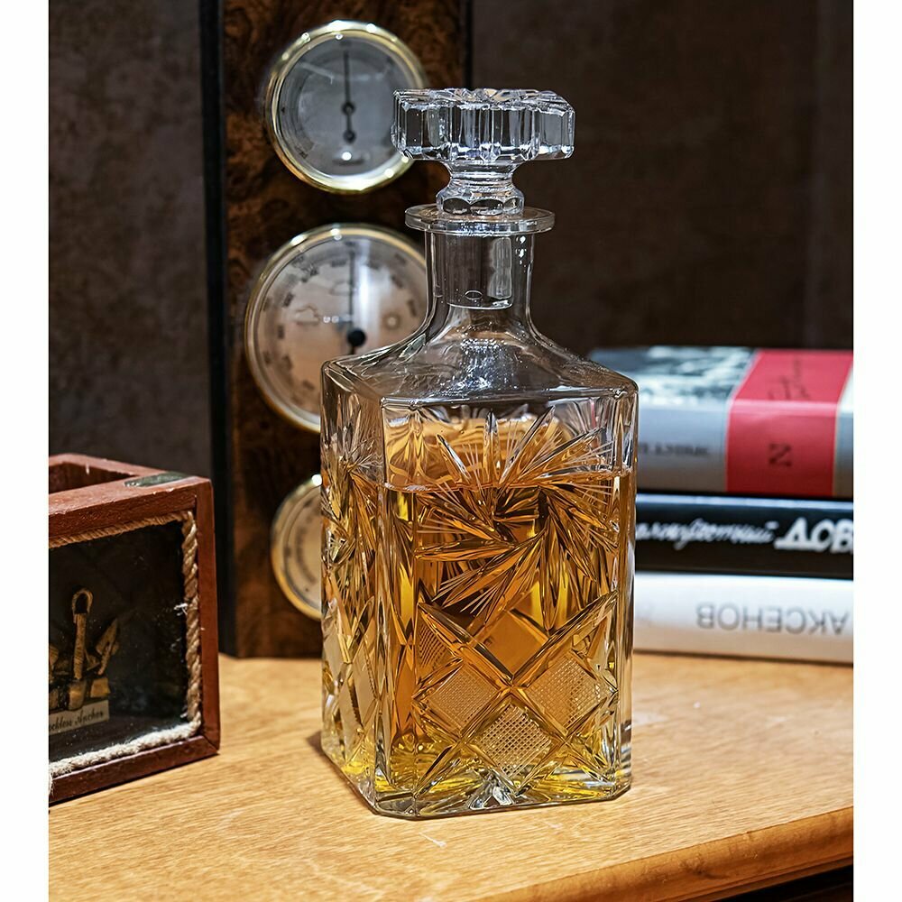 Хрустальный графин штоф с пробкой для водки виски коньяка, объем 0,75 литра, Неман 11356-1000/1