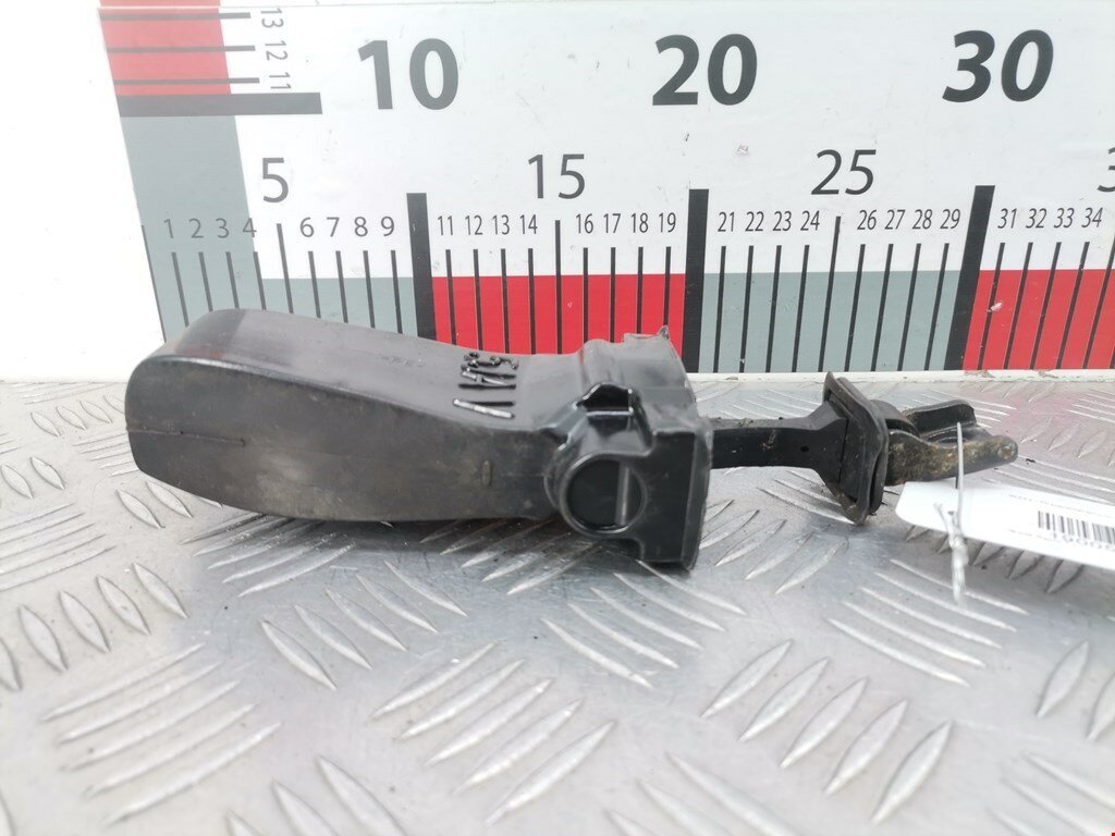 Ограничитель открывания двери передней Skoda Rapid 1 5JA837249E арт. 1900559