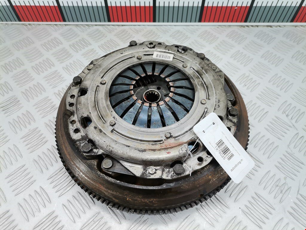 Маховик (демпфер сцепления) Opel Astra H 55587031 арт. 1976025