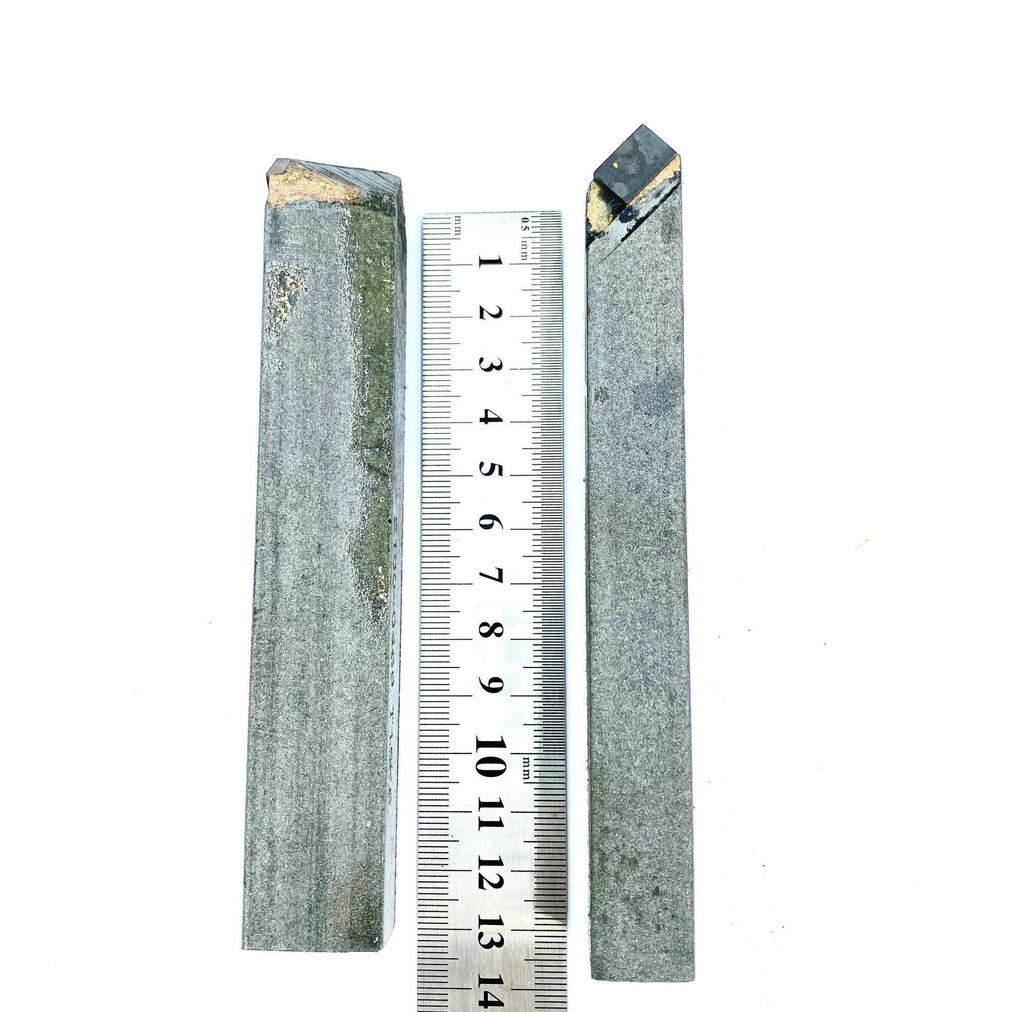 Резец токарный проходной прямой 25х16х140 Т5К10