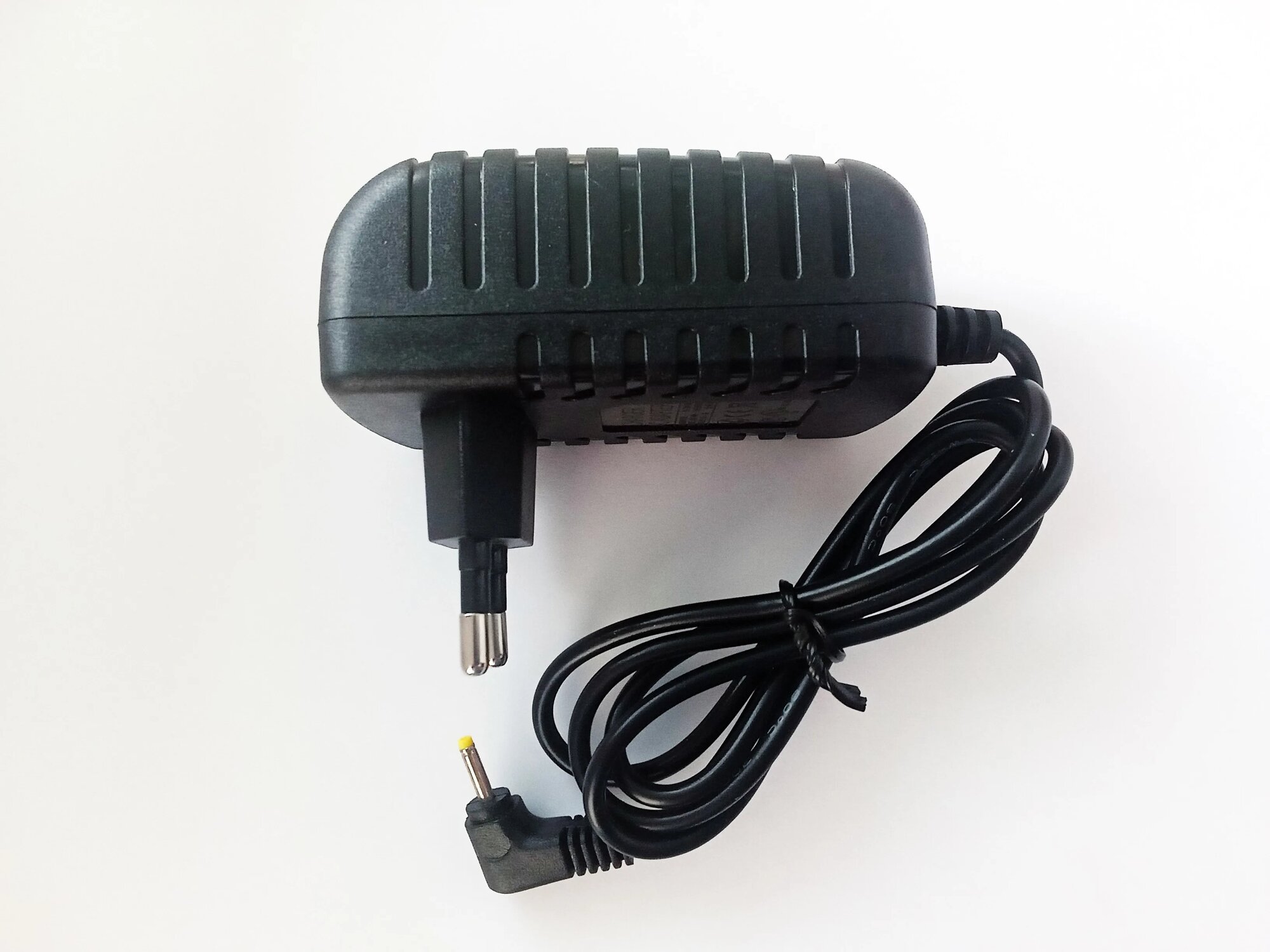 Блок питания для ноутбука Digma CITY E200 (ES2000EW): адаптер 5V 3A