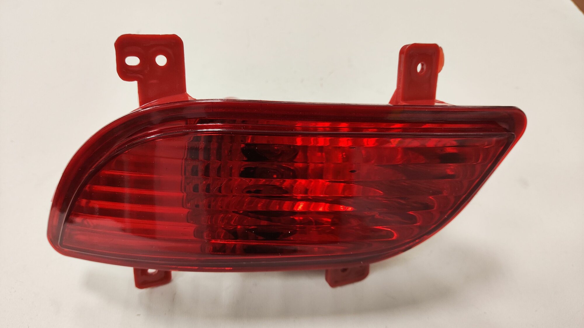 Фонарь противотуманный задний левый Geely GC6 [1.5 16V 5MT седан] 1017017536