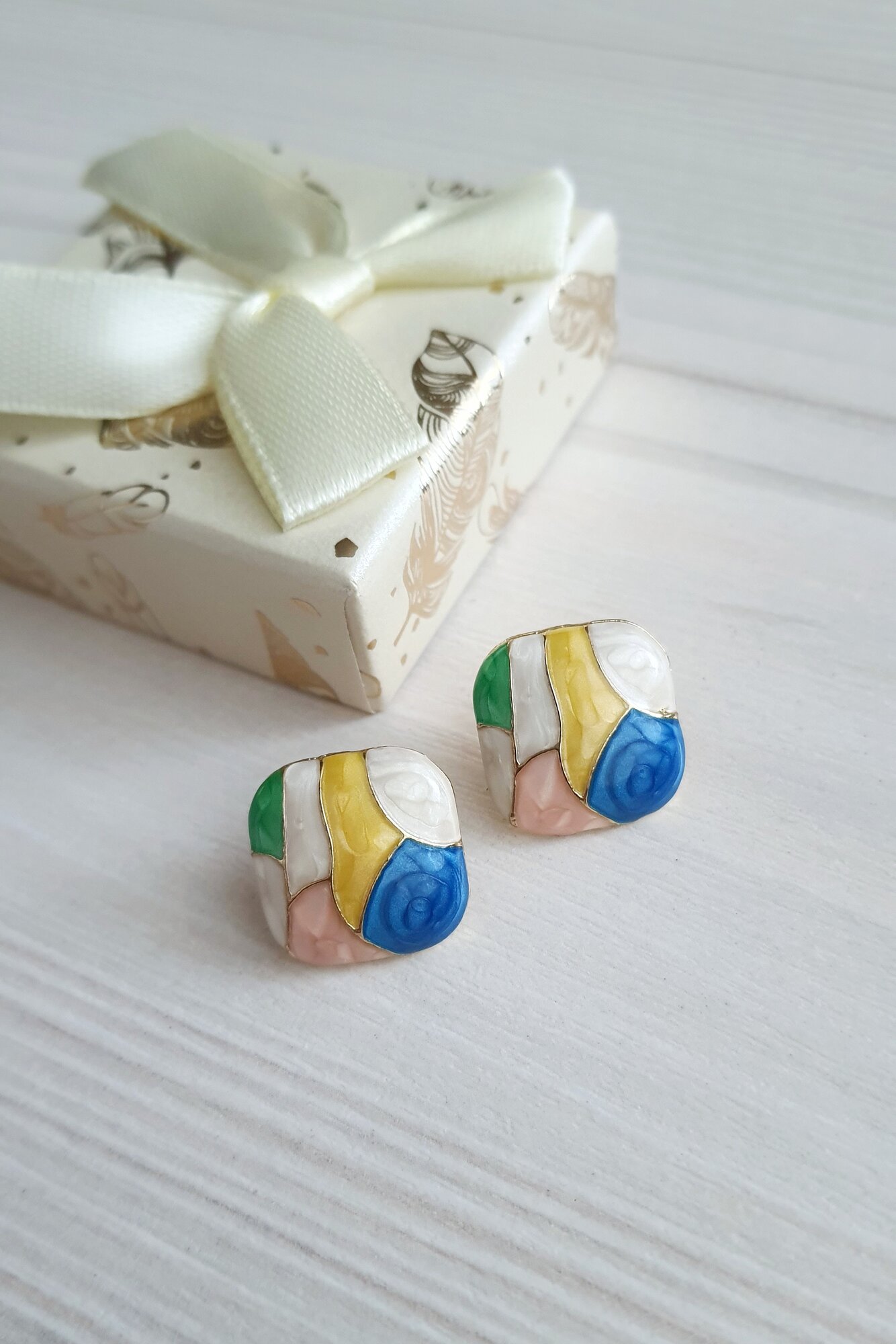 Серьги пусеты, эмаль