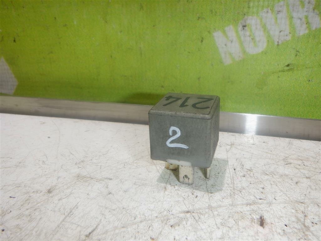 Реле Audi 80 90 B3 86-91