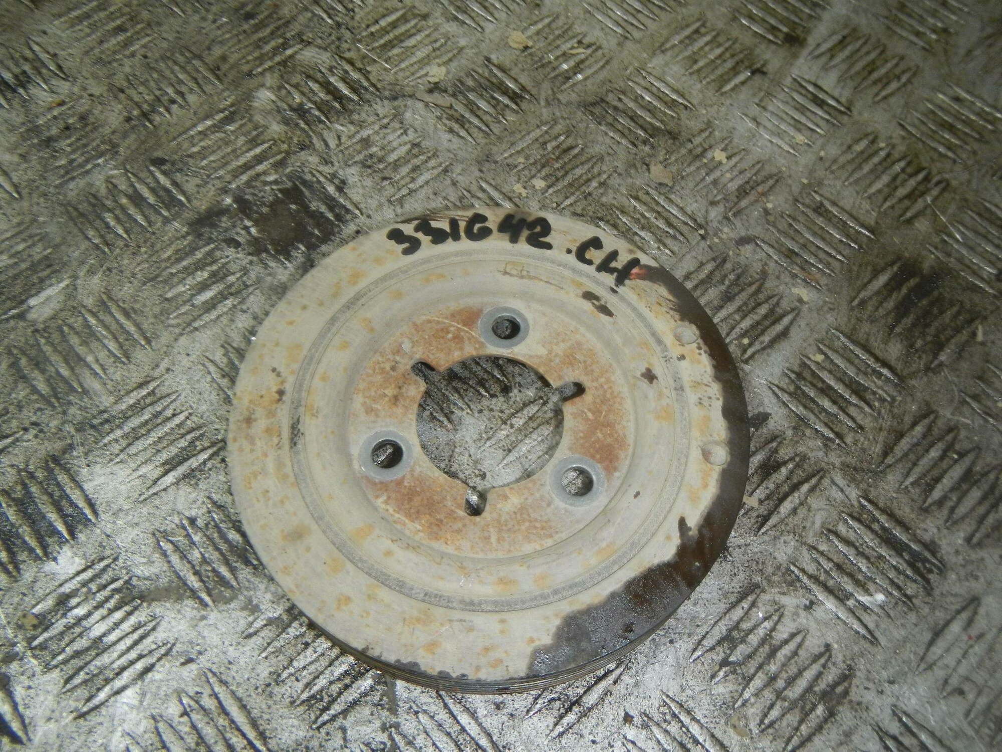 Б/У Шкив коленвала, Citroen (Ситроен)-C4 (11-) CITROEN C4 (11-) 0 Без повреждений. 331642 Peugeot-Citroen арт. 0515S1