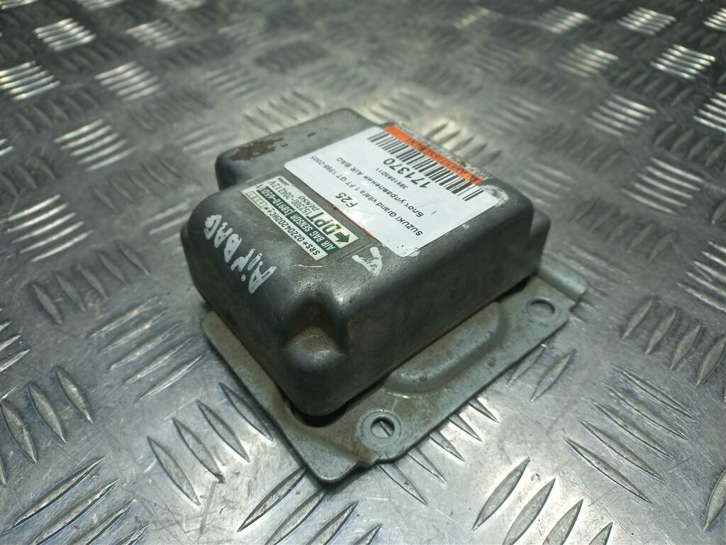 Блок управления SRS (AIR BAG) Б/У для SUZUKI Grand Vitara I рестайлинг (2000—2006) 3891065D11