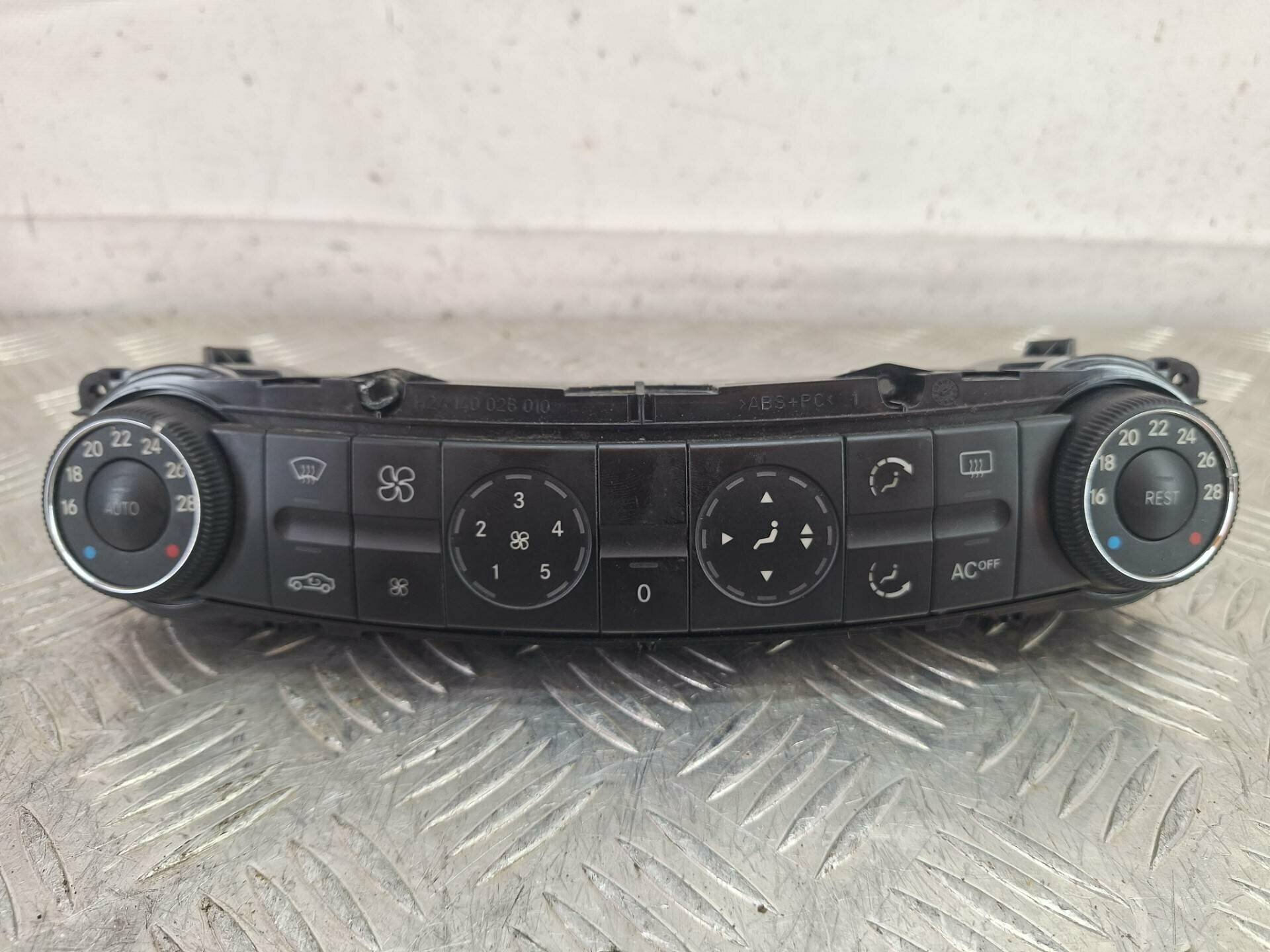 Блок управления печки/климат-контроля Mercedes-Benz E W211 2004 H24140026010