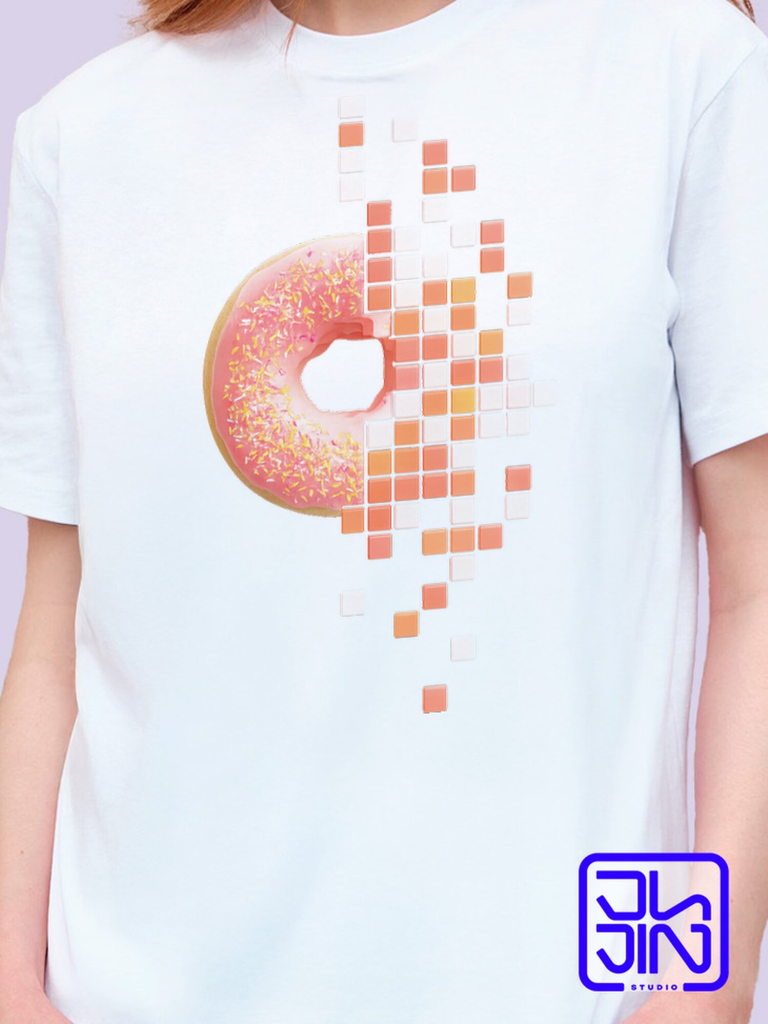 Футболка классическая женская с авторским принтом Розовые, креативные пончики с белой, геометрической пиксельной композицией, белый хлопковый трикотаж с прикольным рисунком на груди