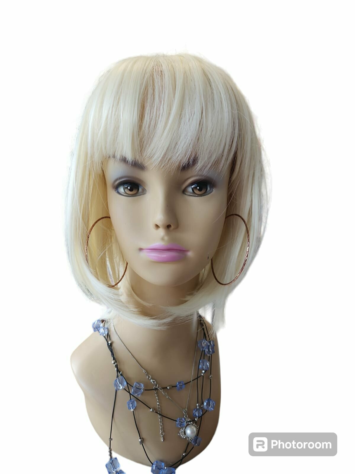 Парик женский от компании Vip-Parik, Стрижка каре удлиненная к лицу, пробор посередине, цвет Супер-Блонд