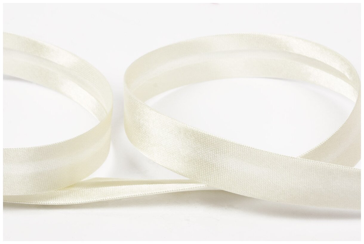 Косая бейка "Gamma" GK-15P 14 - 15 мм 132 м 1 м №083 молочный