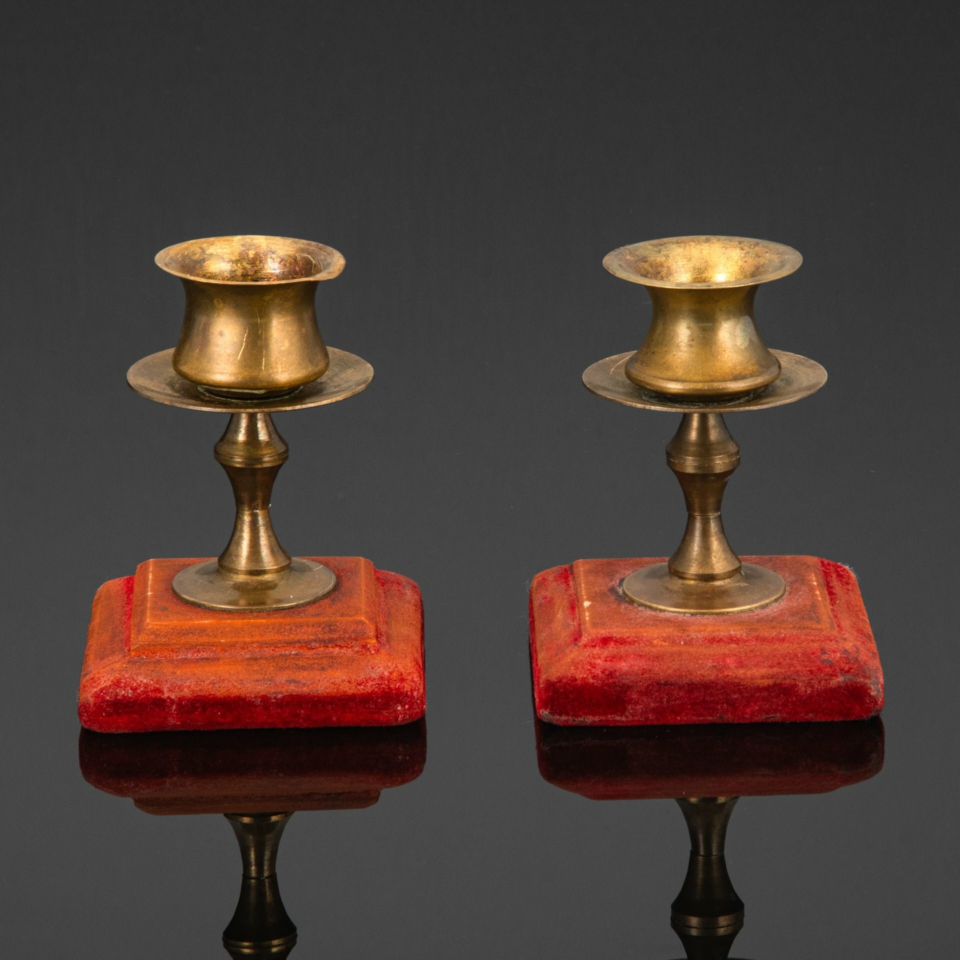 Подсвечники парные на квадратных основаниях, латунь, ткань, Российская империя