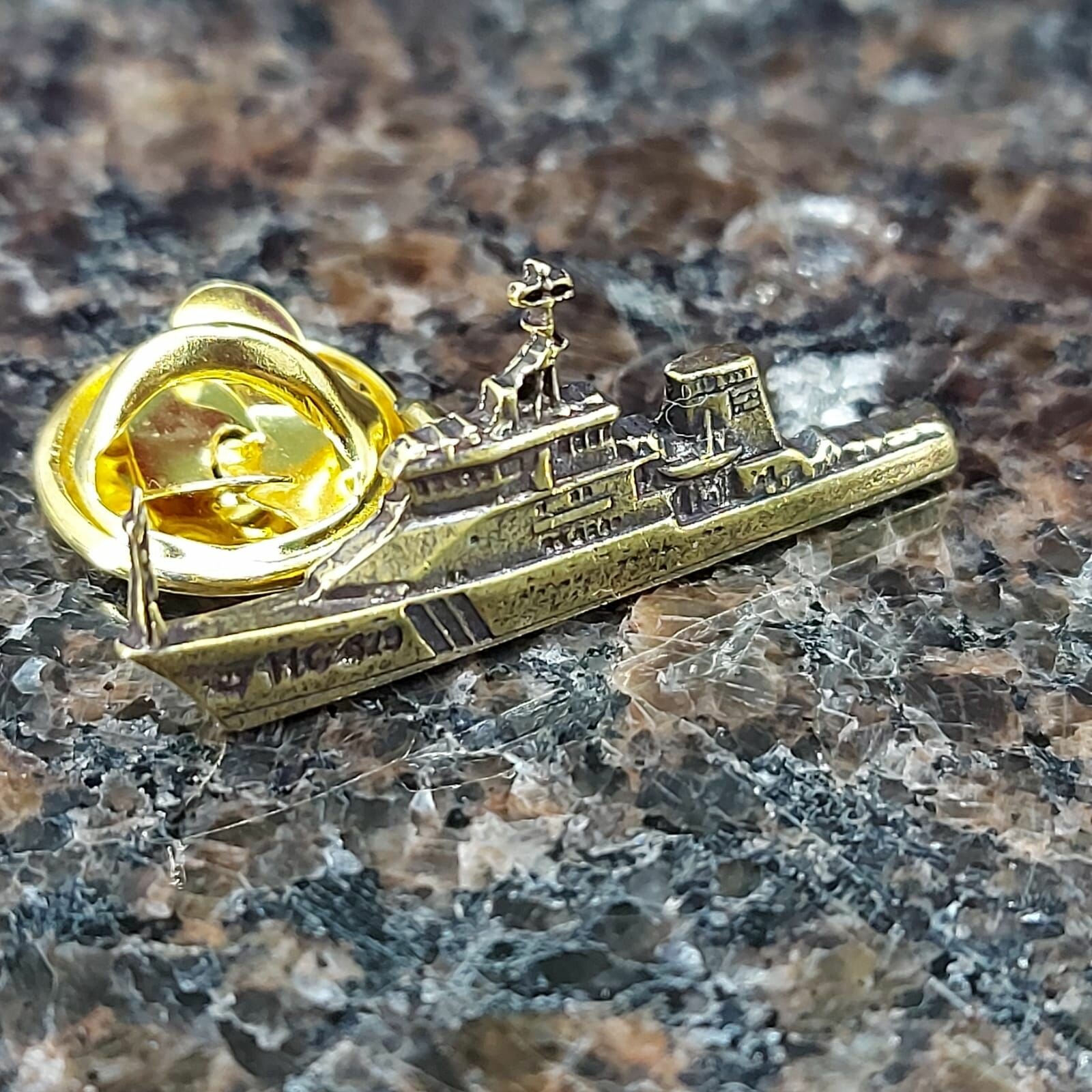 Знак фрачный Пограничный катер