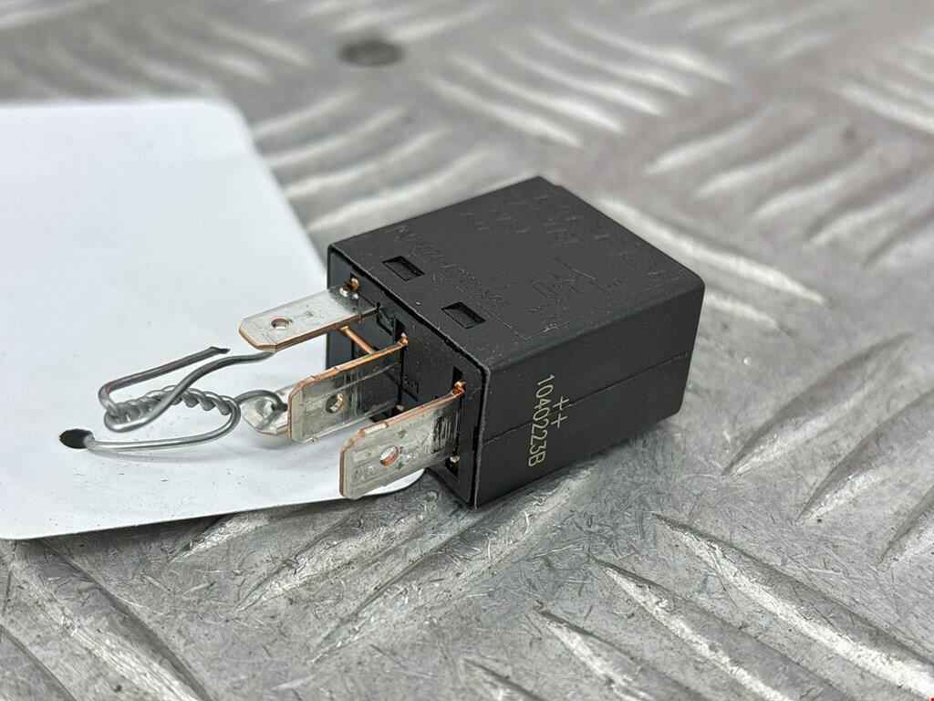 Реле Fiat Doblo 2 (223) V23074A1001X95 арт. 2076603