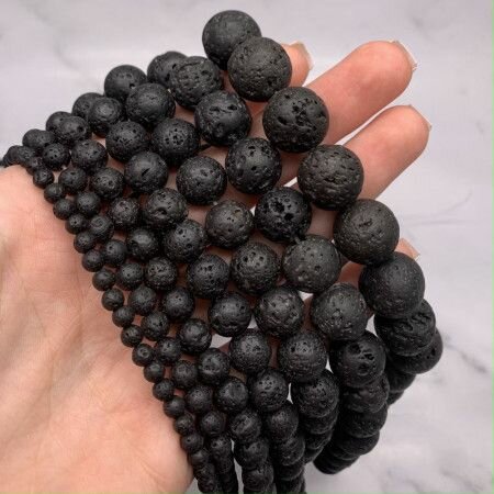 Каменные бусины, вулканическая лава черная, шарик гладкий, 6 мм, длина нити 38 см, около 62 бусин