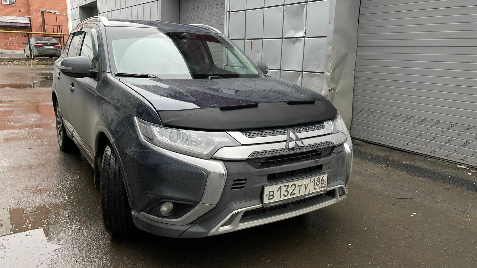 Дефлектор капота Кожаный Карбон для MITSUBISHI OUTLANDER 3 2015-