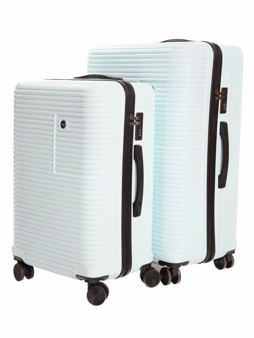 Комплект чемоданов 