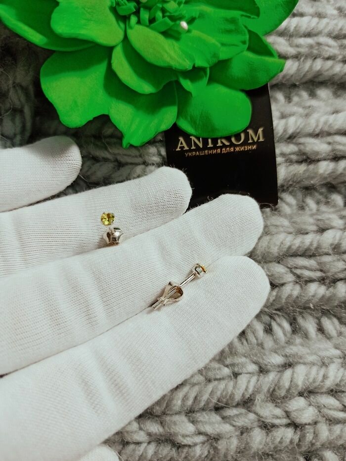 Серьги пусеты, искусственный камень, стекло