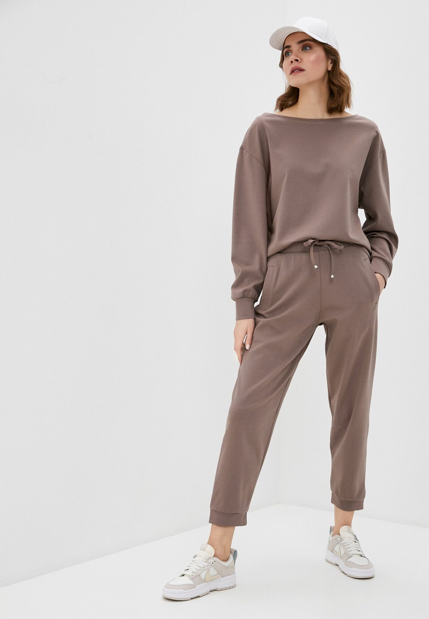 Костюм спортивный