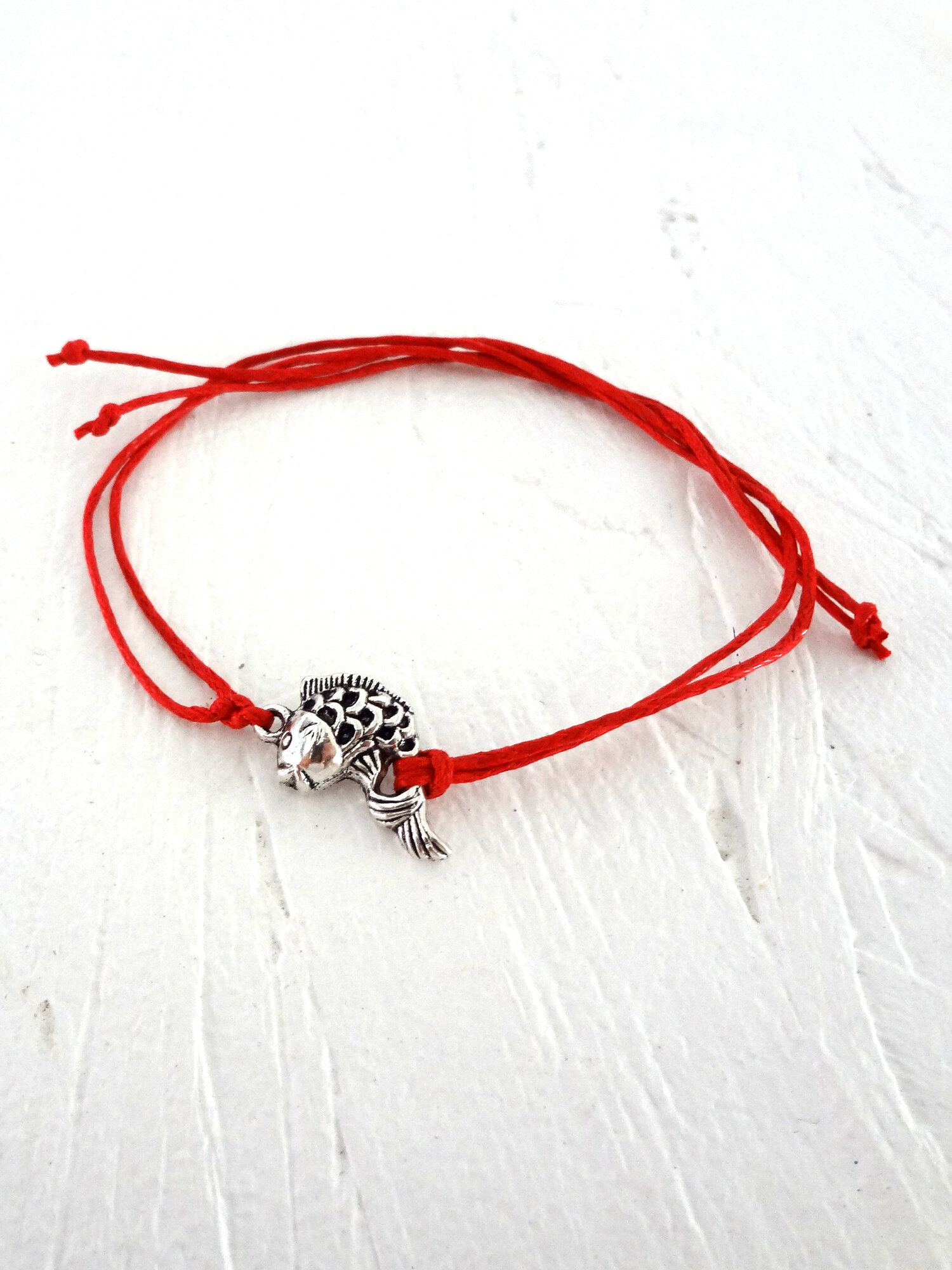 Браслет-нить