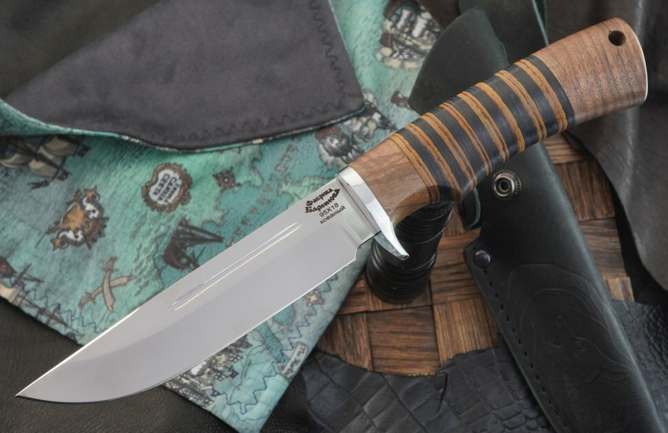 Мастерская Курносова нож Сокол-1а, сталь 95Х18, рукоять наборная кожа, орех