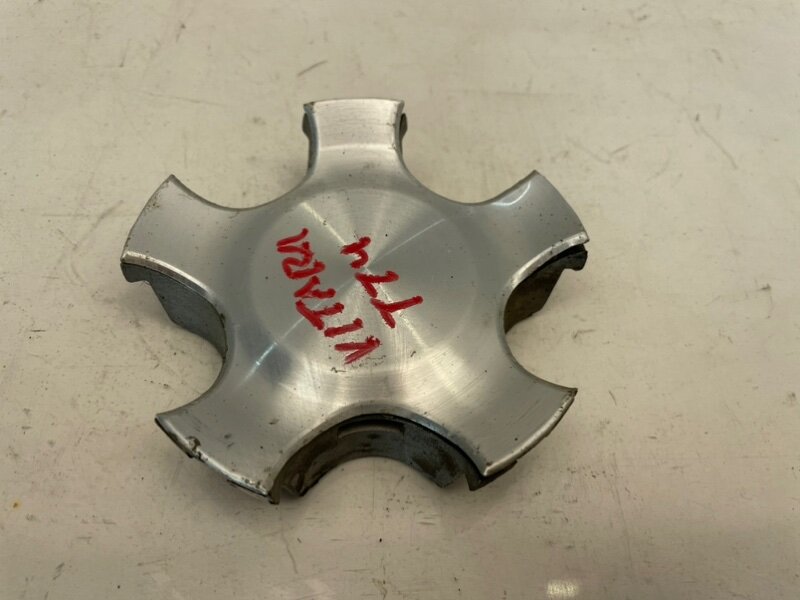 Б/У колпак ступицы Suzuki Grand Vitara 2006 JT J20A 46079 TOYOTA арт. 4325065J00