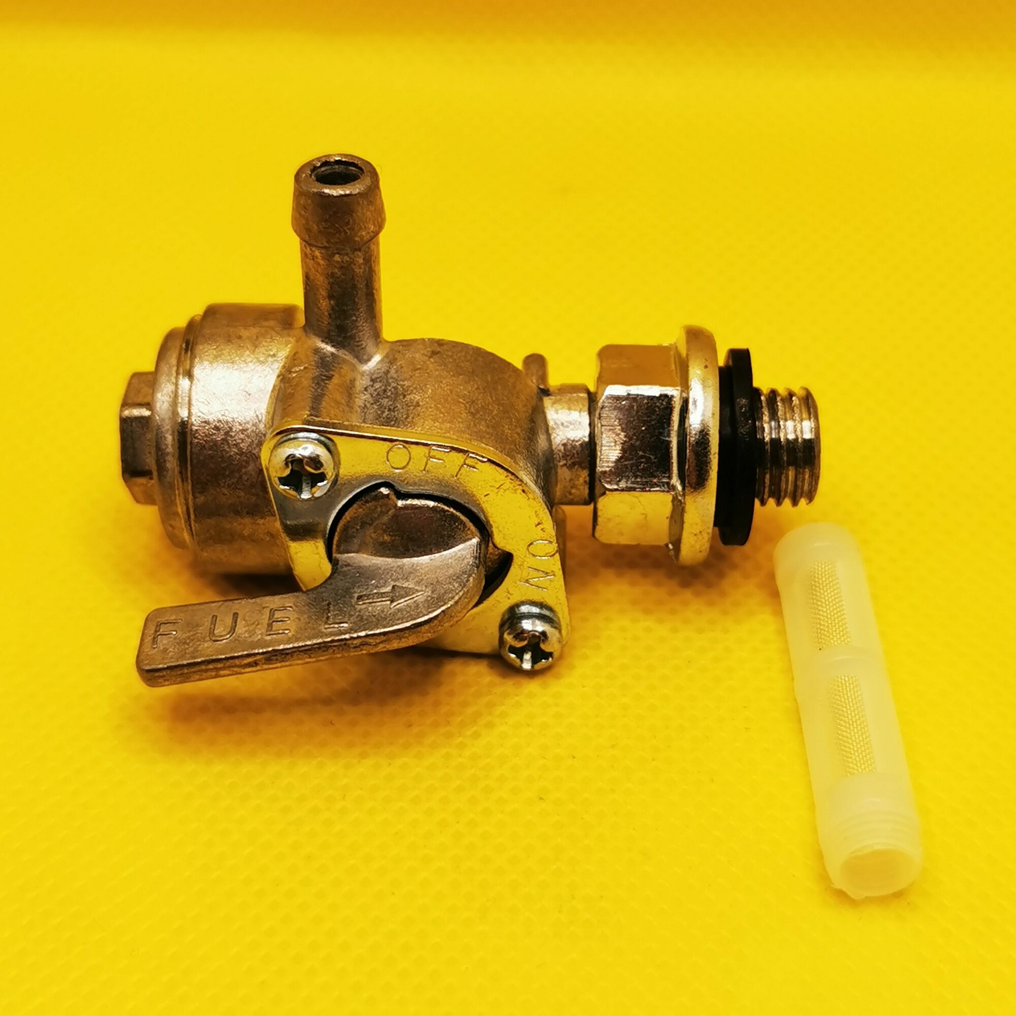 Кран топливный левый с отстойником (M10*1,25) Champion (IGP) 1500020