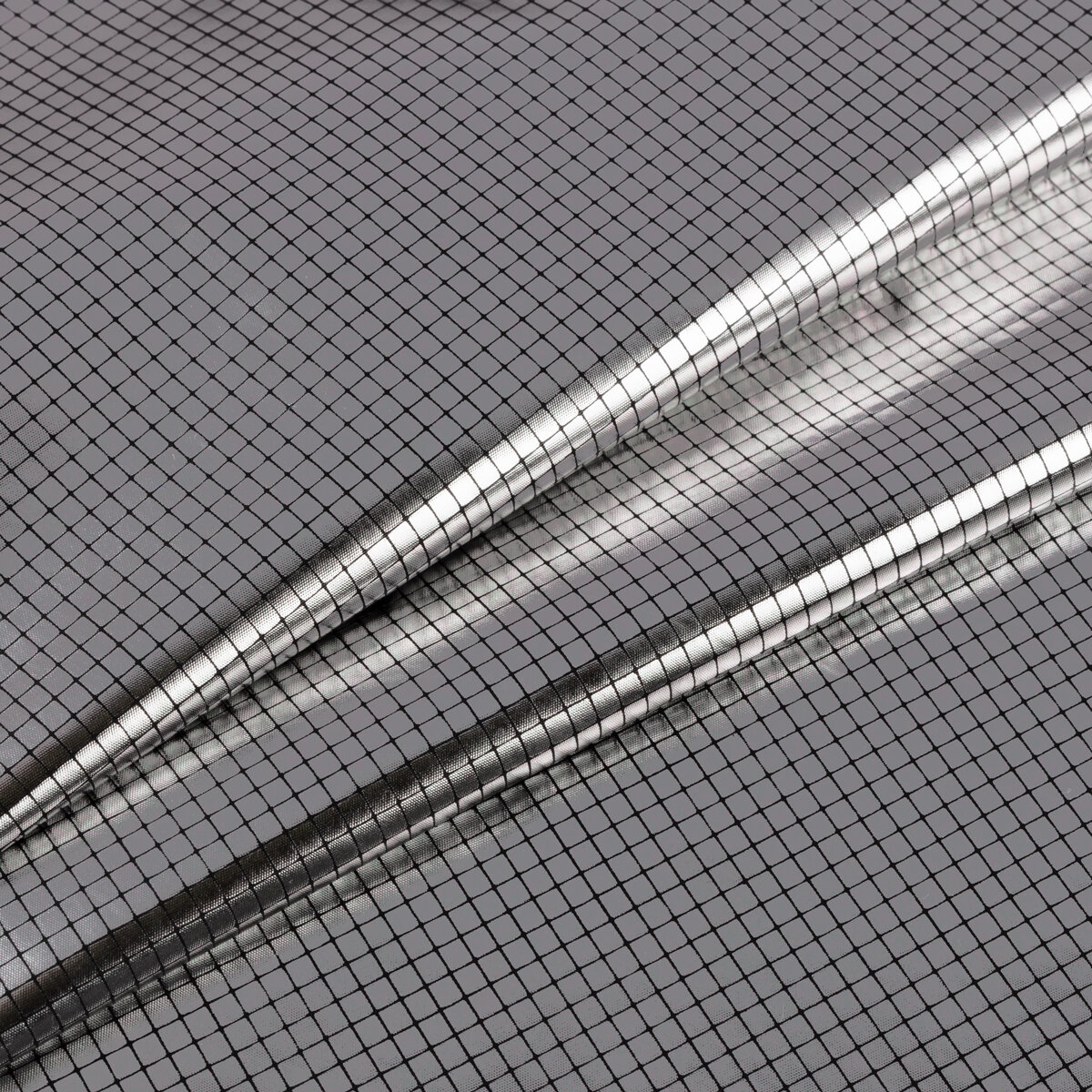 Gamma Фольгированная подкладочная ткань FLTN-TS97 100% полиэстер 150x150 см №02 Чёрный квадраты