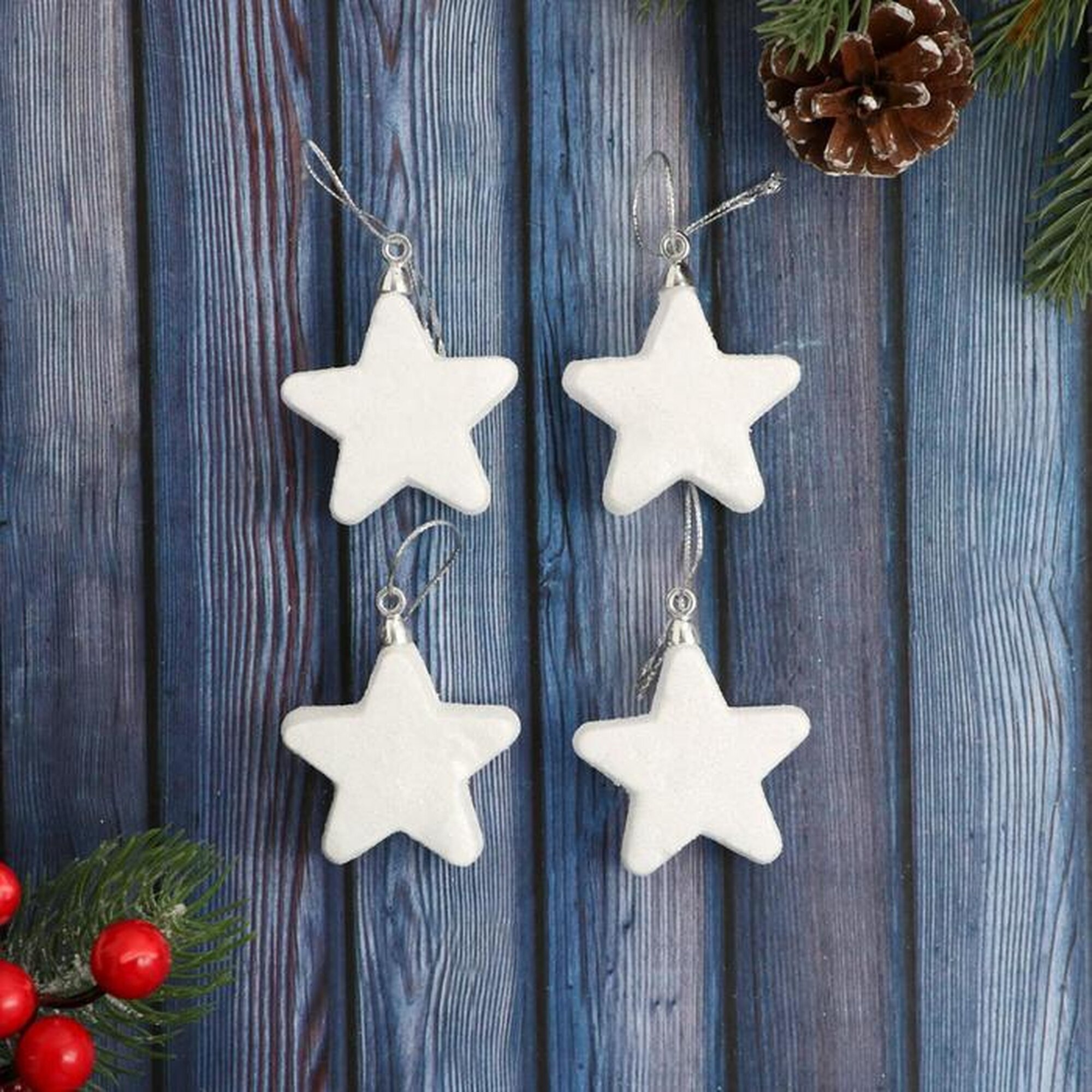 Ёлочные игрушки 4 шт. «Зимнее волшебство. Снежные звёзды» пластик, 4,5 см, белый