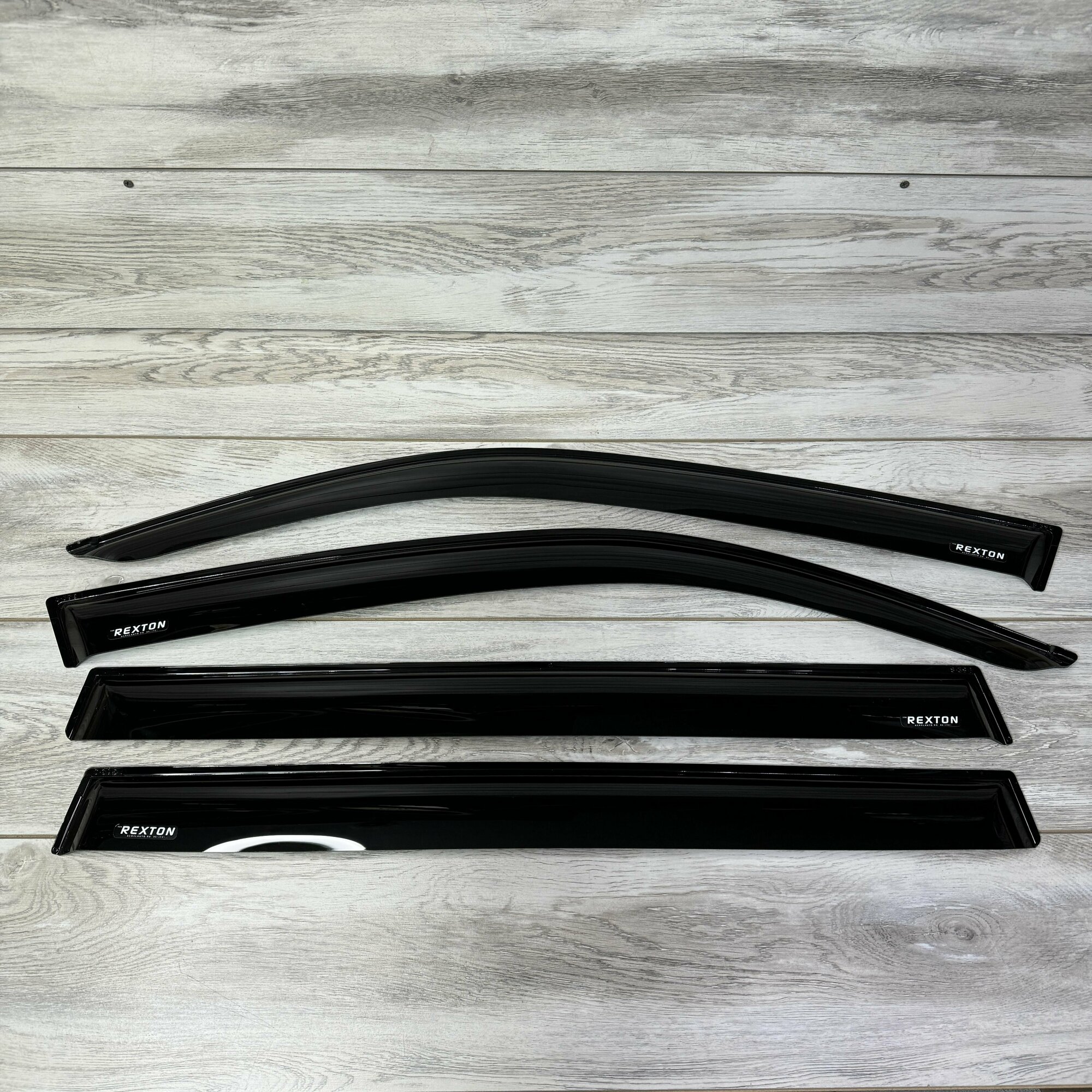 Дефлекторы (ветровики) окон на Ssang Yong Rexton 3 2012-2017 ( Ссанйонг Рекстон 3 )