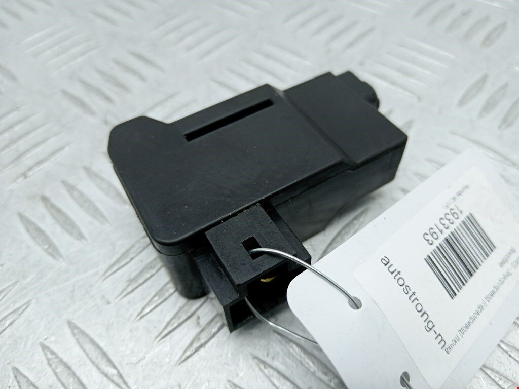 Сервопривод (электропривод моторчик привода) лючка бензобака Hyundai i40 (VF) арт. 1933193