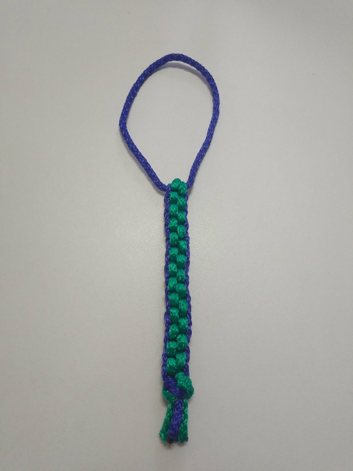 Темляк Pine Art "Square Stitch", для ножей, светло-синий/зеленый, 15 г