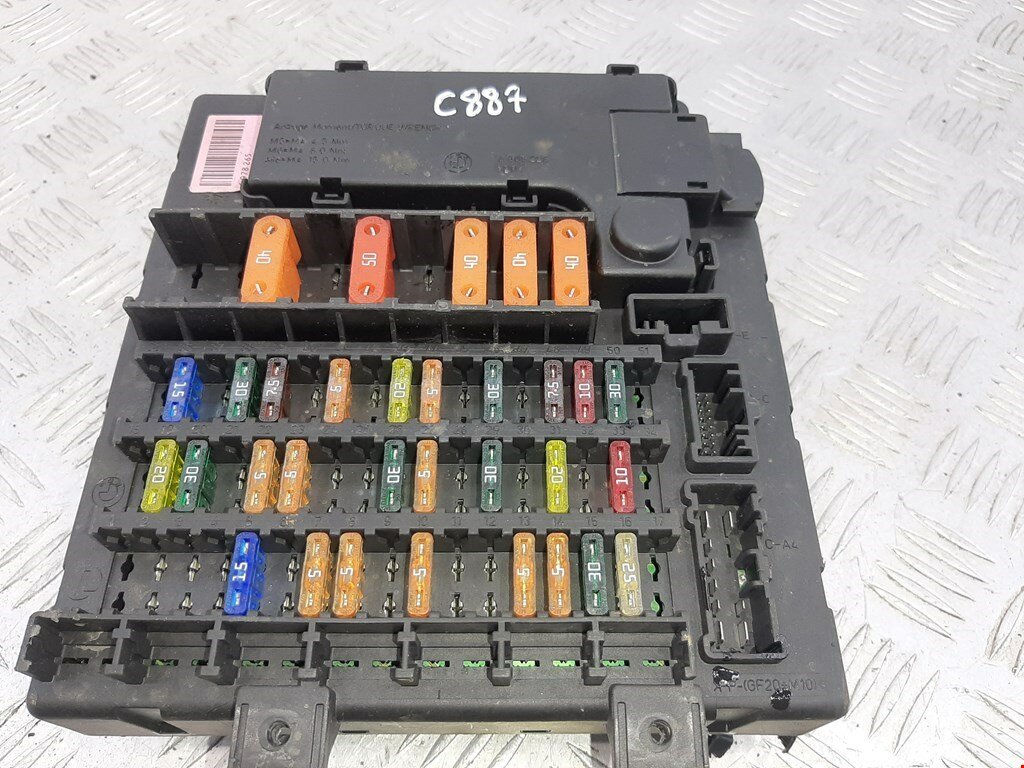 Блок предохранителей BMW Z4 (E85/E86) 61148384629 арт. 702721