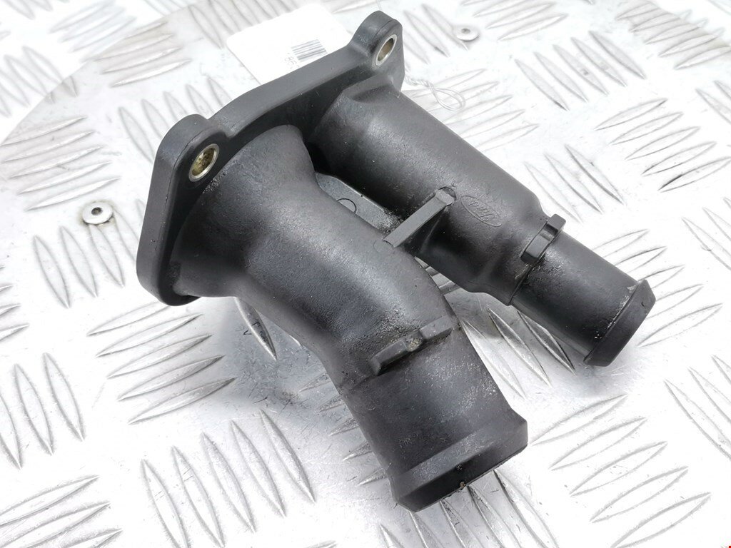 Корпус термостата Ford Focus 1 98MM9K478DA арт. 1860756